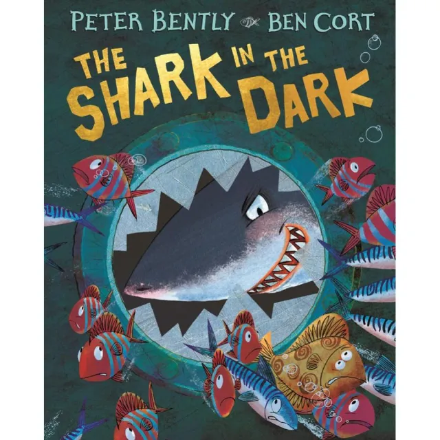 The Shark In The Dark - momo購物網 - 好評推薦 -2022年12月
