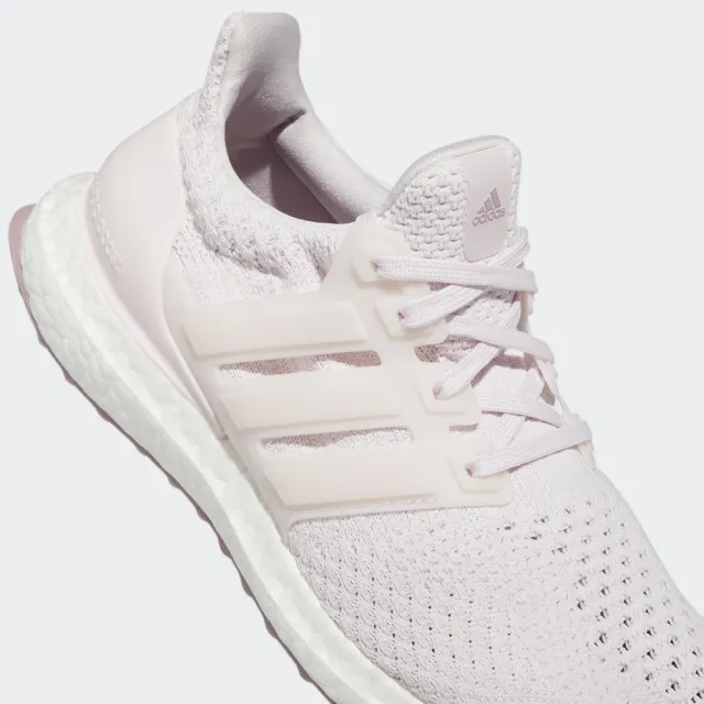 【adidas官方旗艦館】ULTRABOOST 5.0 DNA 跑鞋 女(GV8754) - momo購物網 - 好評推薦 -2022年12月