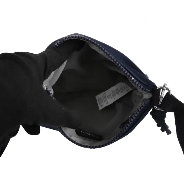 【KIPLING】小藍猴吊飾尼龍拉鍊斜背扁包(深藍) - momo購物網 - 好評推薦 -2024年3月