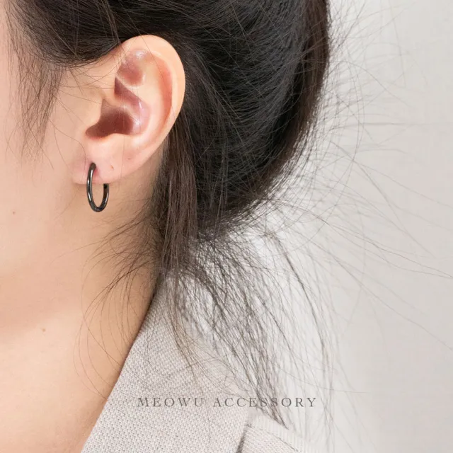 【MEOWU】ED0020 黑色 圈圈耳環 外徑18mm 管徑2mm 扣式耳環 925純銀(ED0020-00) - momo購物網 - 好評 ...