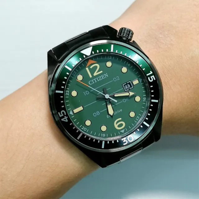 【CITIZEN 星辰】AW1717-81X 日本機芯 光動能 日期顯示 現代 時尚 三針 不鏽鋼 男士 手錶 - momo購物網 - 好評 ...